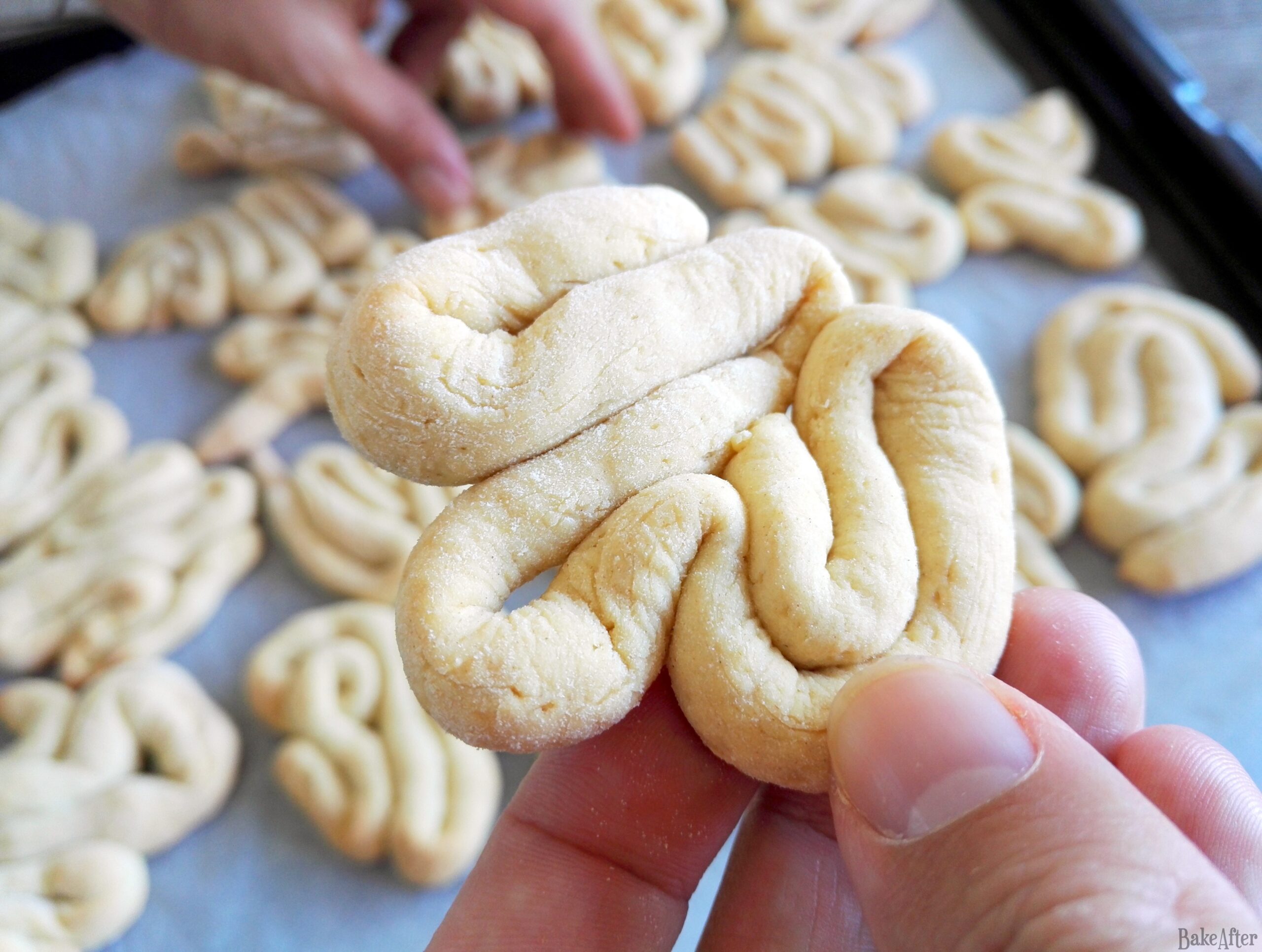 Aveiro Crispy Cookies • Raivas de Aveiro · Bake After Recipe