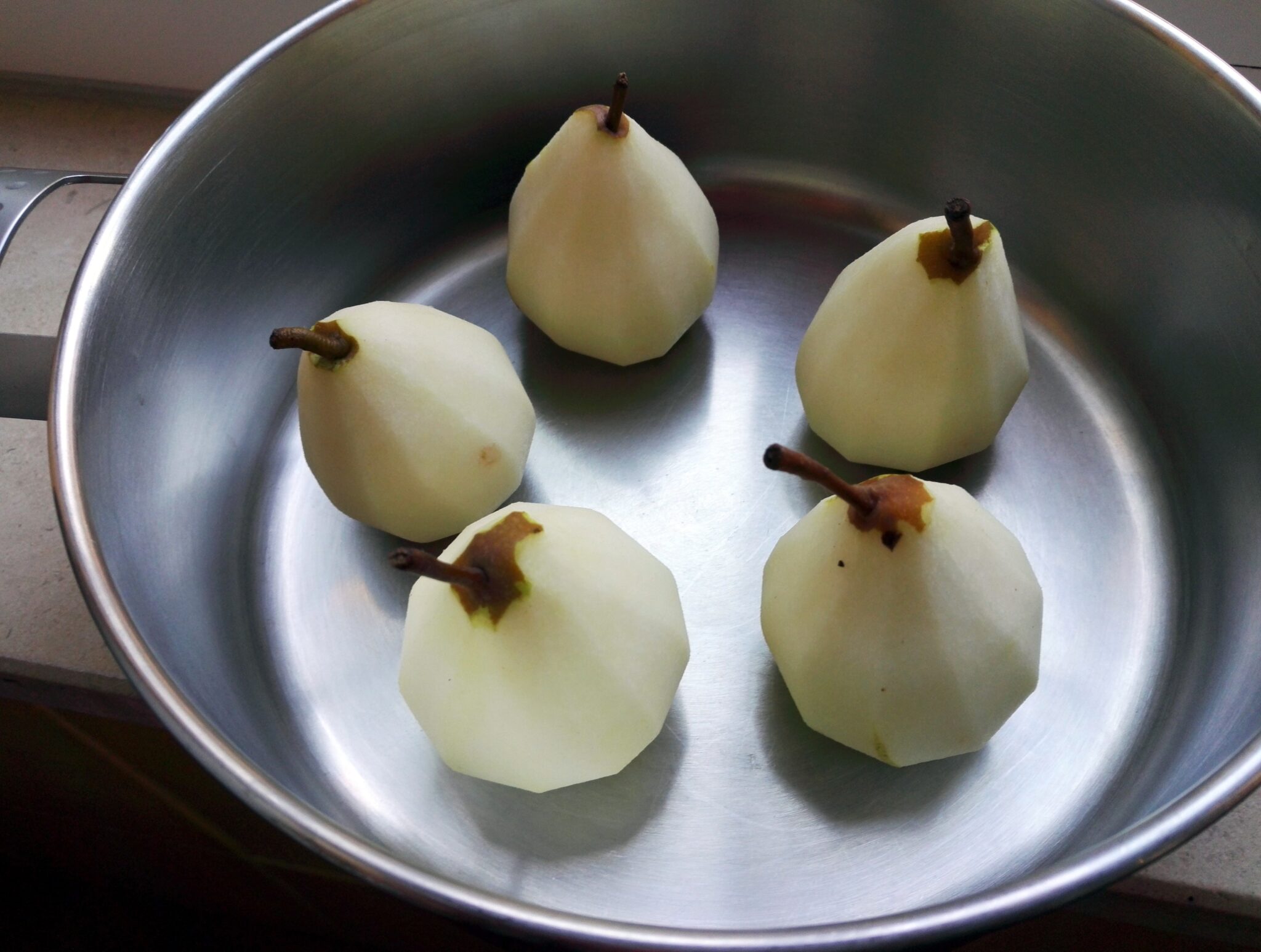 Portuguese Poached Pears in Red Wine • Pêras Bêbadas · Bake After Recipe