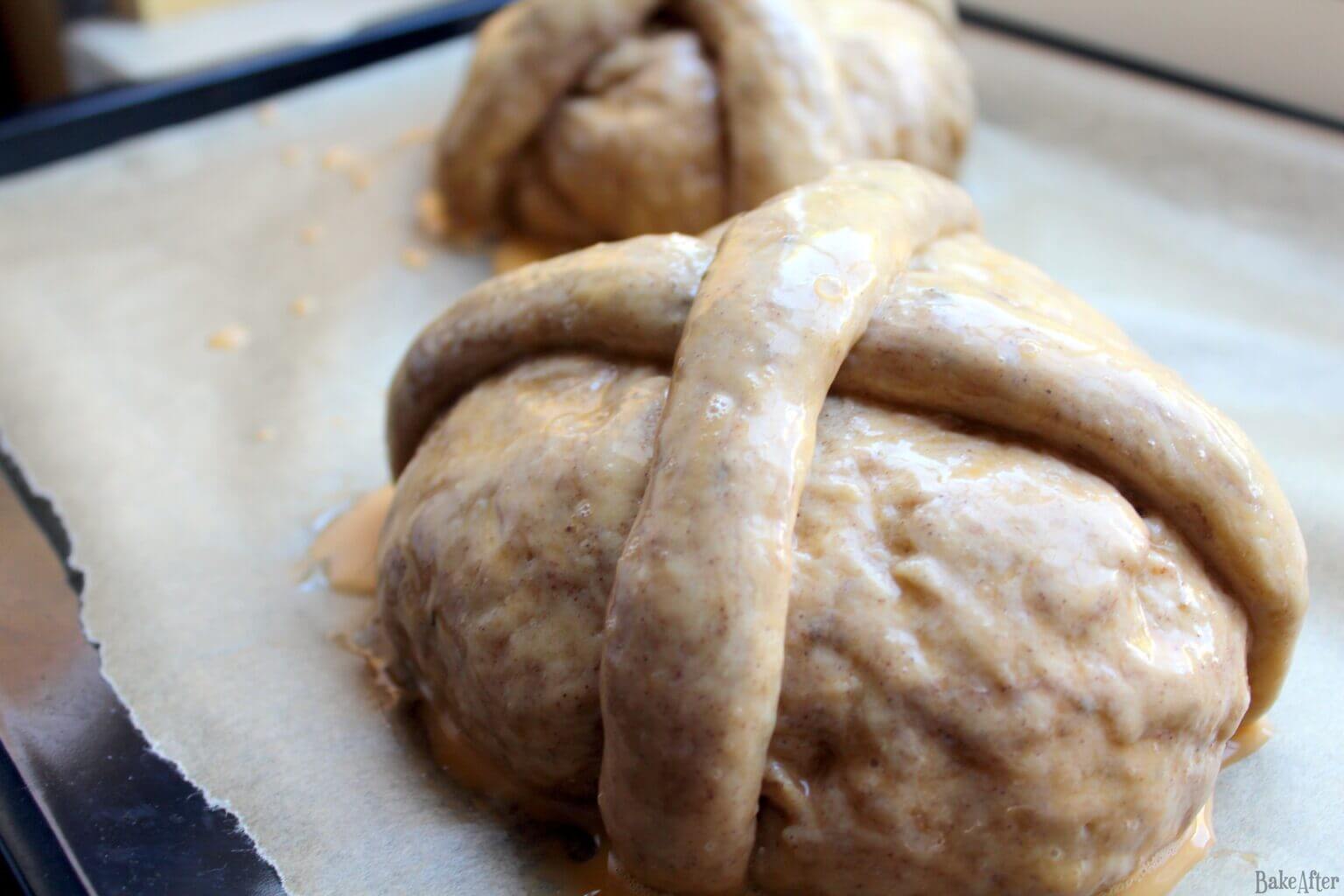 Traditional Portuguese Easter Sweet Bread • Folar de Portugal · Bake ...