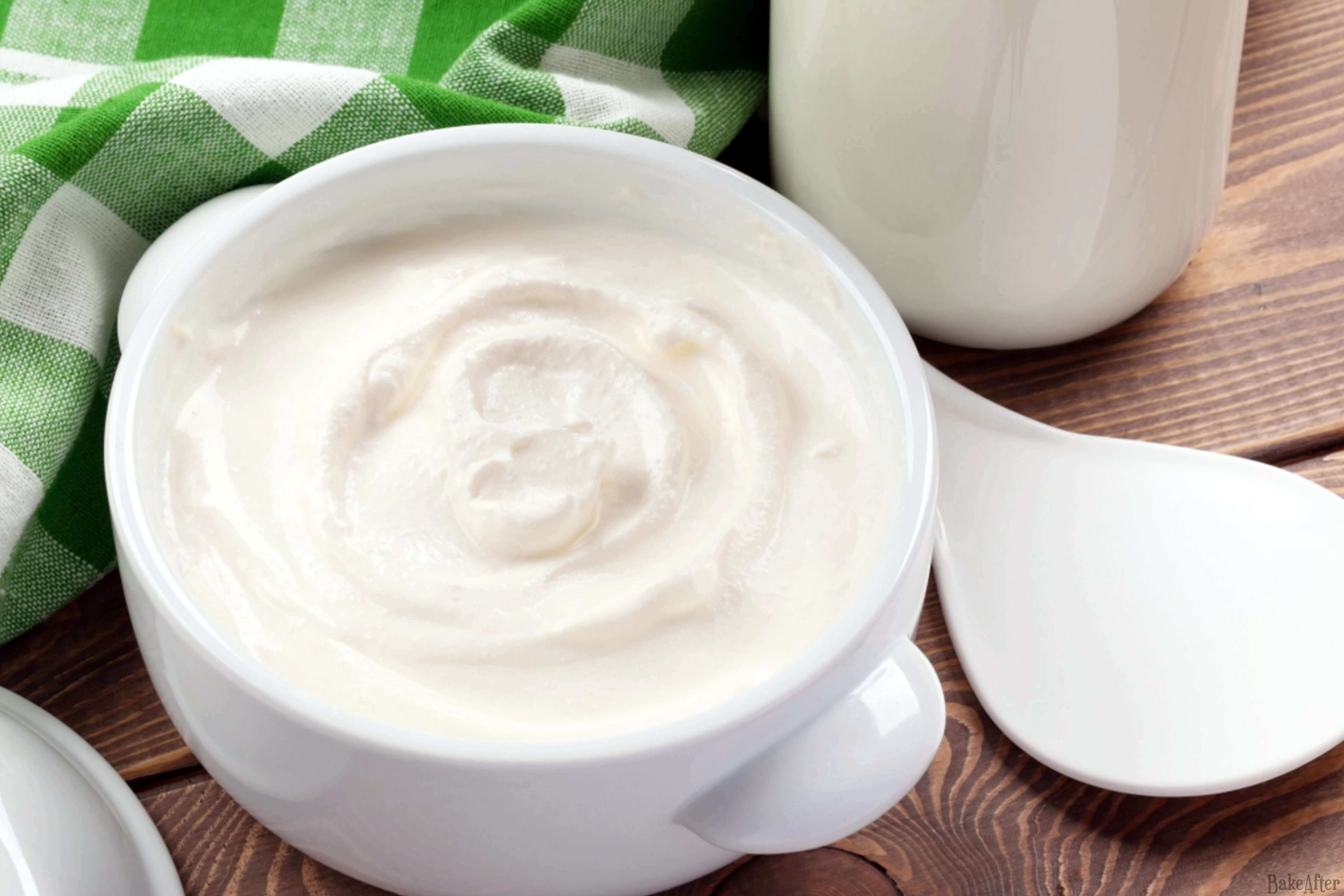 Differences Between Cream, Double Cream, Sour Cream and Cream Cheese ...