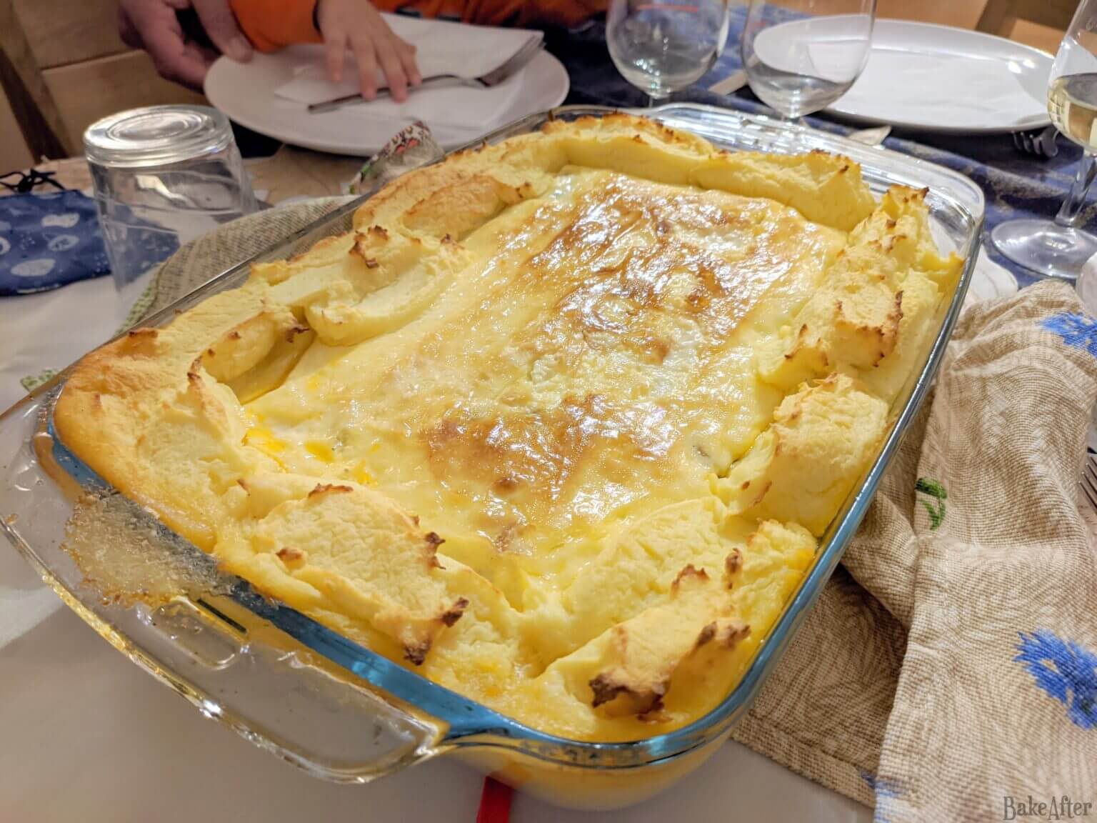 Portuguese Baked Codfish with Mashed Potatoes and Mayonnaise • À Zé do ...